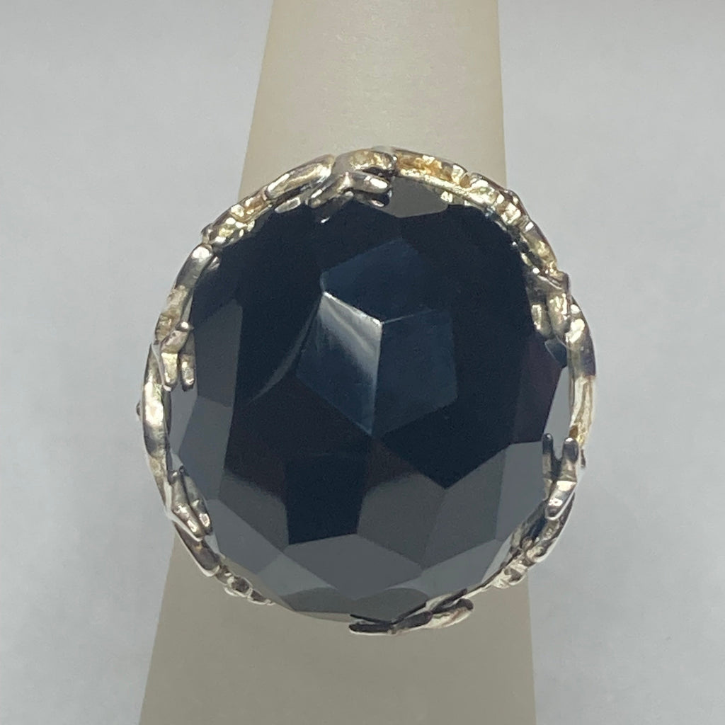 Six point star cut onyx ring – Aliki Jewellery